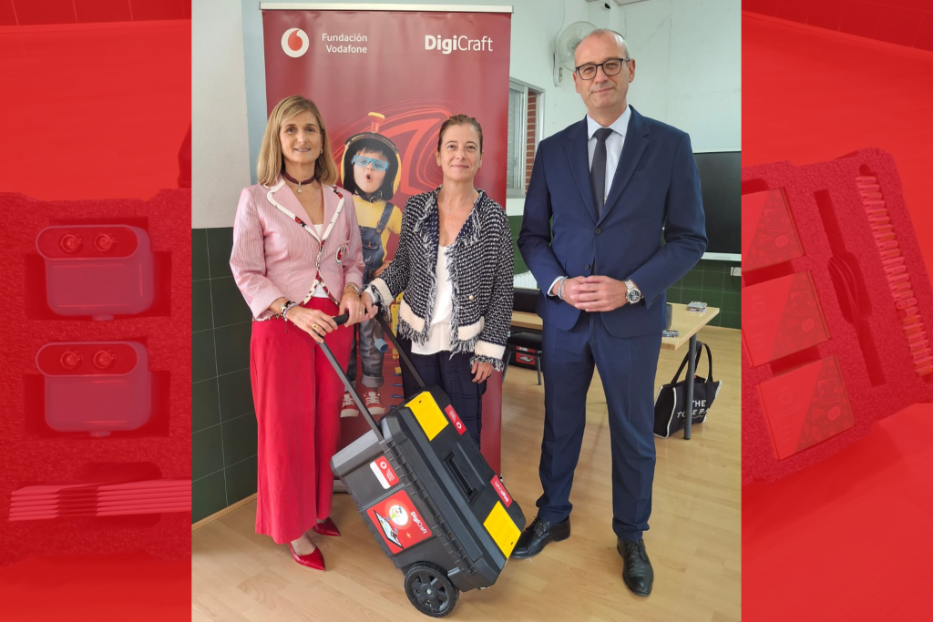Fundación Vodafone y la Consejería de Educación hacen entrega de Kits ...